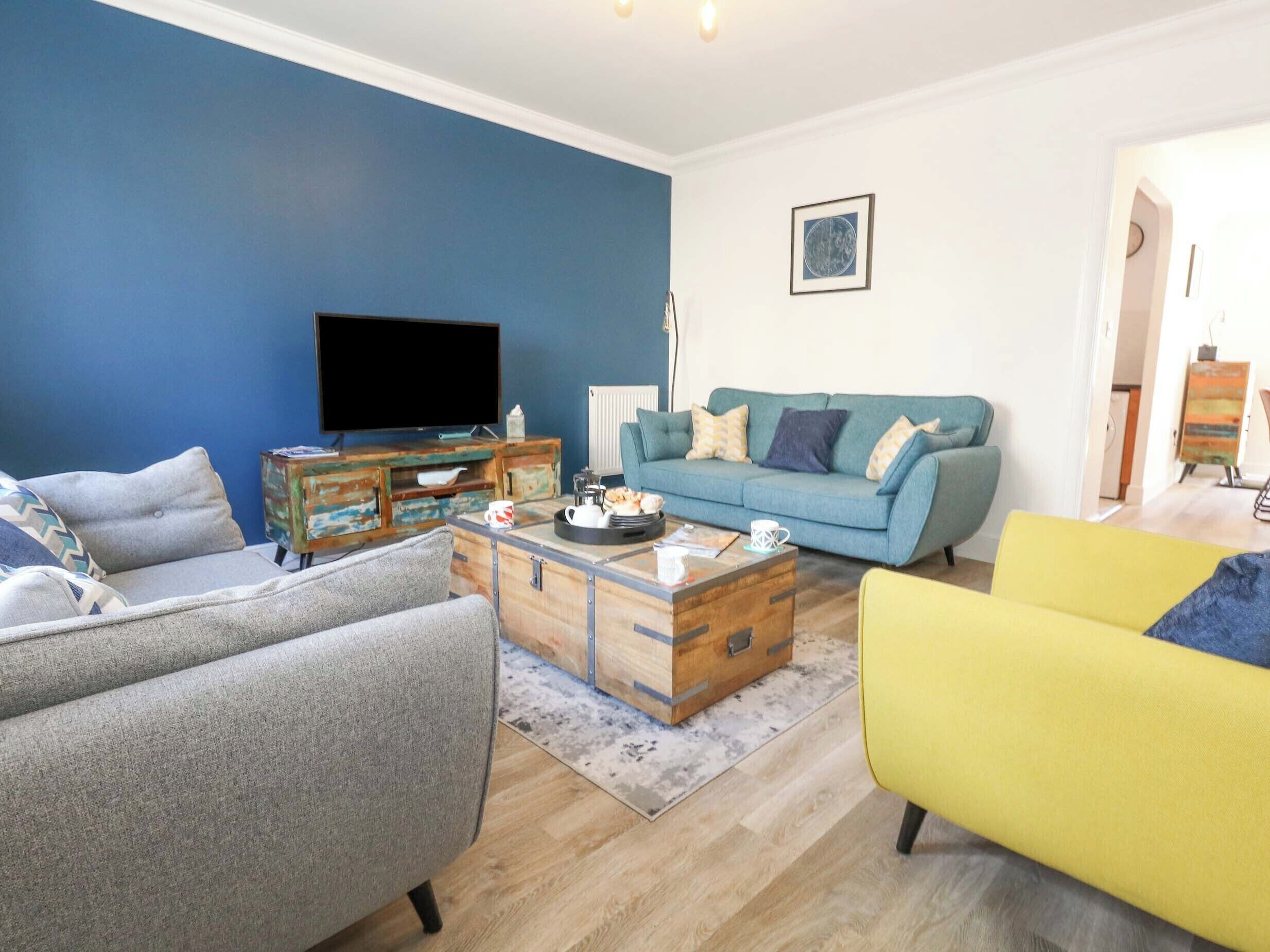 Plain Sailing, Pet Friendly, With A Garden In Weymouth - Weymouth