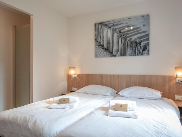 Bungalow In Cadzand Near North Sea Beach - Cadzand