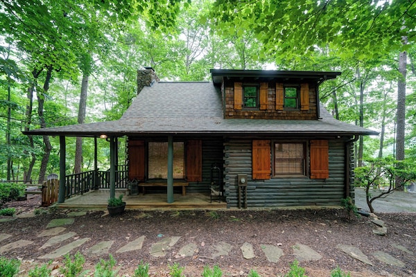 The Guest House Historic Cabin In Big Canoe - Jasper, GA