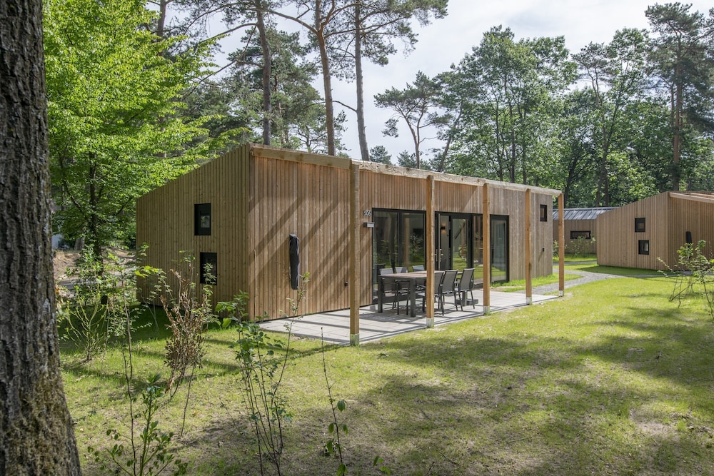 Air-conditioned Chalet Near Eindhoven - Helmond