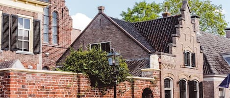 Tenda | Exterior