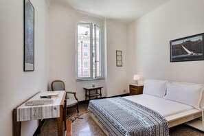 Apartamento, sacada | 3 quartos, ferros/tábuas de passar roupa, berços (sobretaxa)