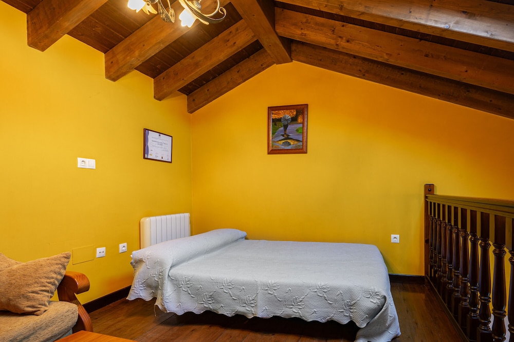 Casa Rural 'Apartamento Amarillo' Con Jardín Compartido - Avilés