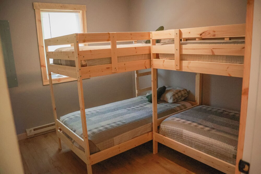 New Cozy 2-bedroom Cabin In Delightful Lake George/laporte With Wifi And Ac - Minnesota