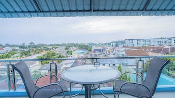 Quarto Presidencial, não fumadores, vista para a colina | Varanda