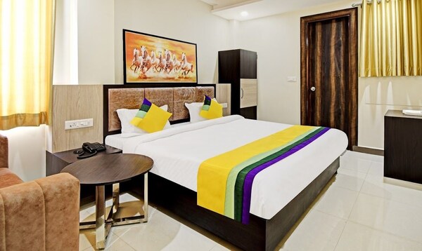 Hotel Shashwat - Gorakhpur
