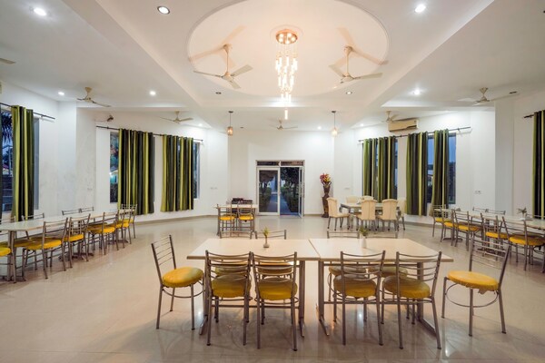 Corbett Holiday Forest Resort - Jim Corbett National Park