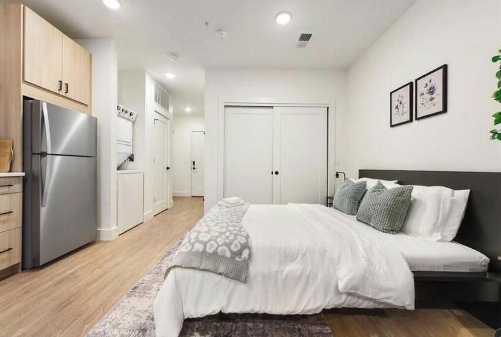 Luxury Apt+gym+ Ev Parking+near Pitt Uni Upmc - Carnegie Mellon University, Pittsburgh