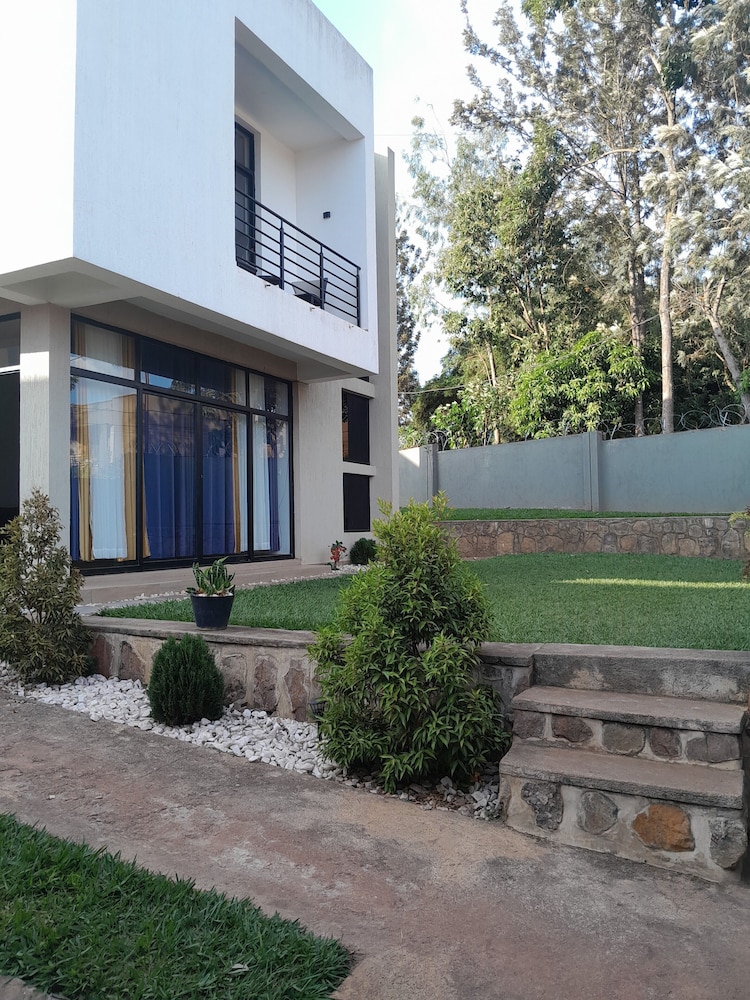 Dafrican Bnb - Kigali