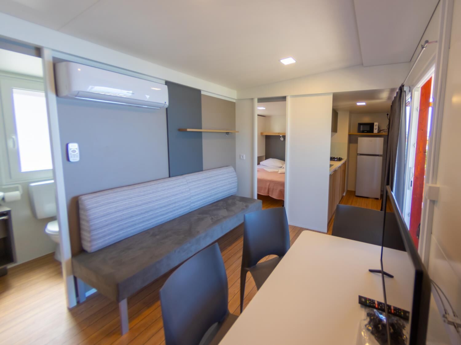 Adria Family Zone B 6+1 - Krk