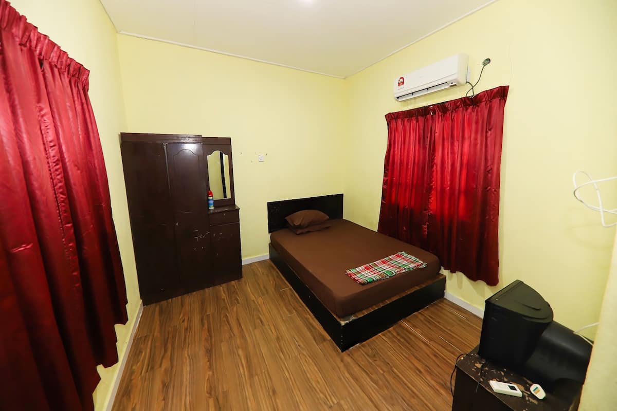 Quarto casal luxo | 1 quarto, espaço de trabalho para notebook, Wi-Fi de cortesia