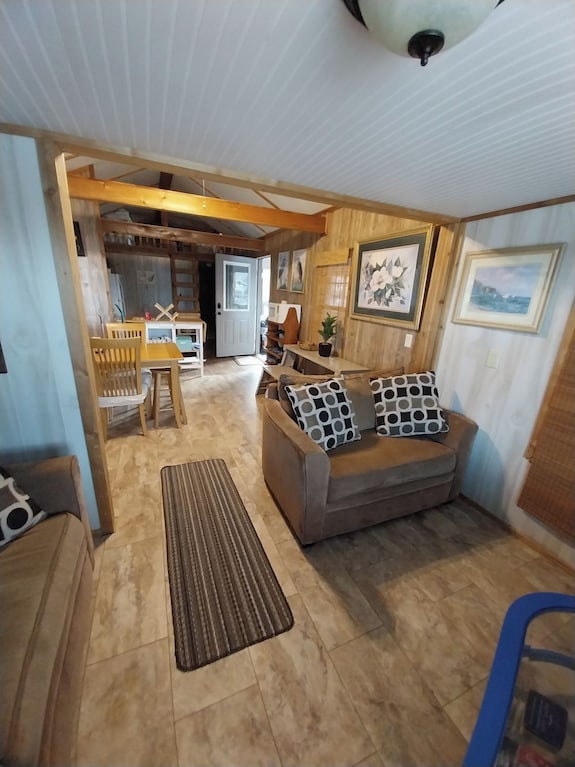 The Cajun Chateau Is The Perfect Rustic Get-away! - Louisiana