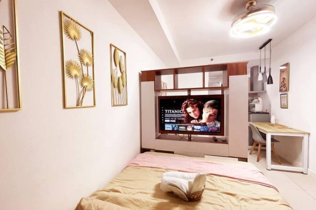 1 quarto, roupa de alta qualidade, edredões de penas