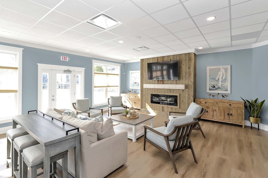 Resort Living - Lake Erie, PA