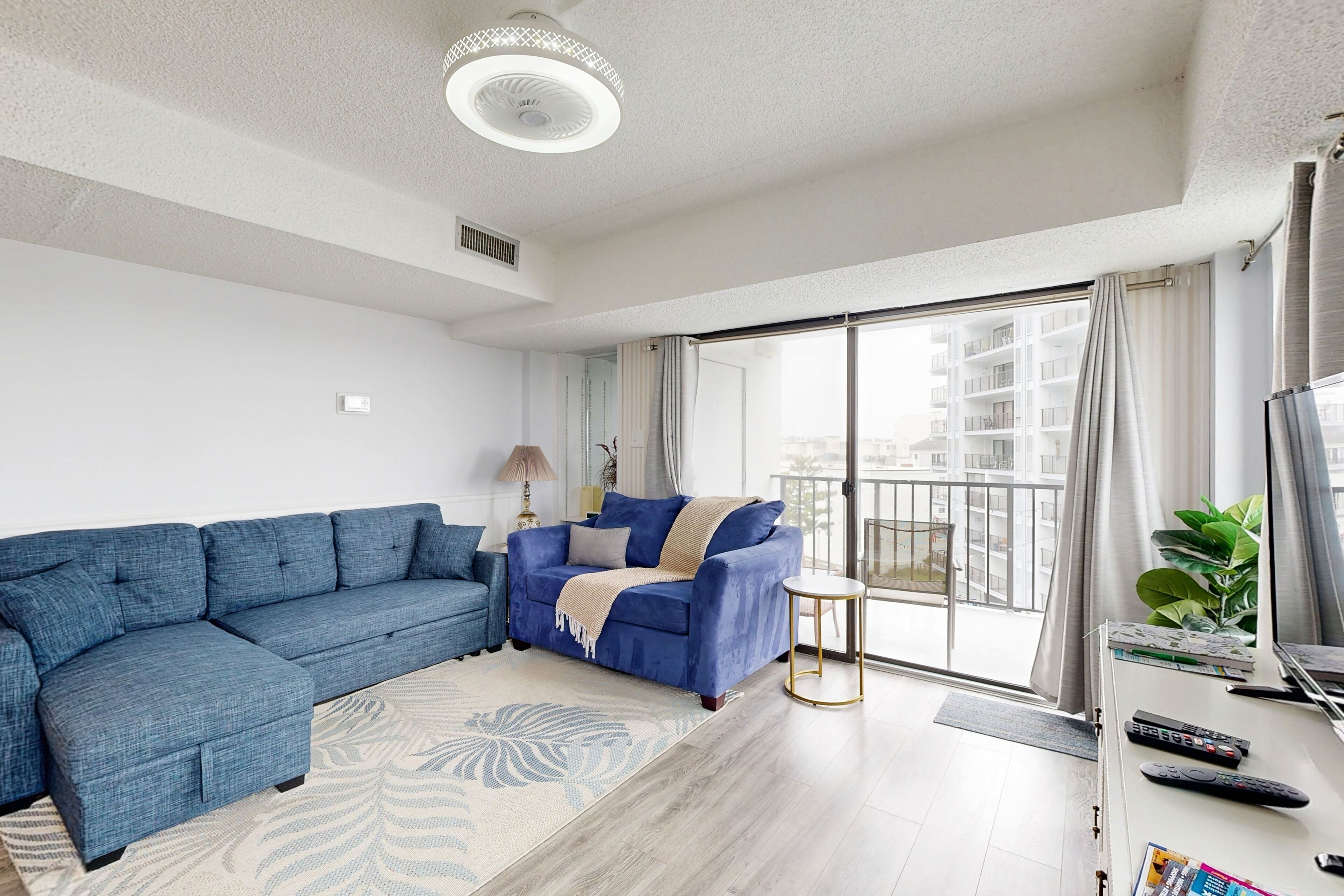 Newley Remodeled Condo-1 Block From The Beach With Pool Access, & Scenic Balcony - Fenwick Island, DE