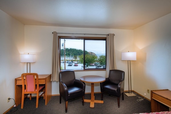 Cap Sante Inn - Anacortes, WA