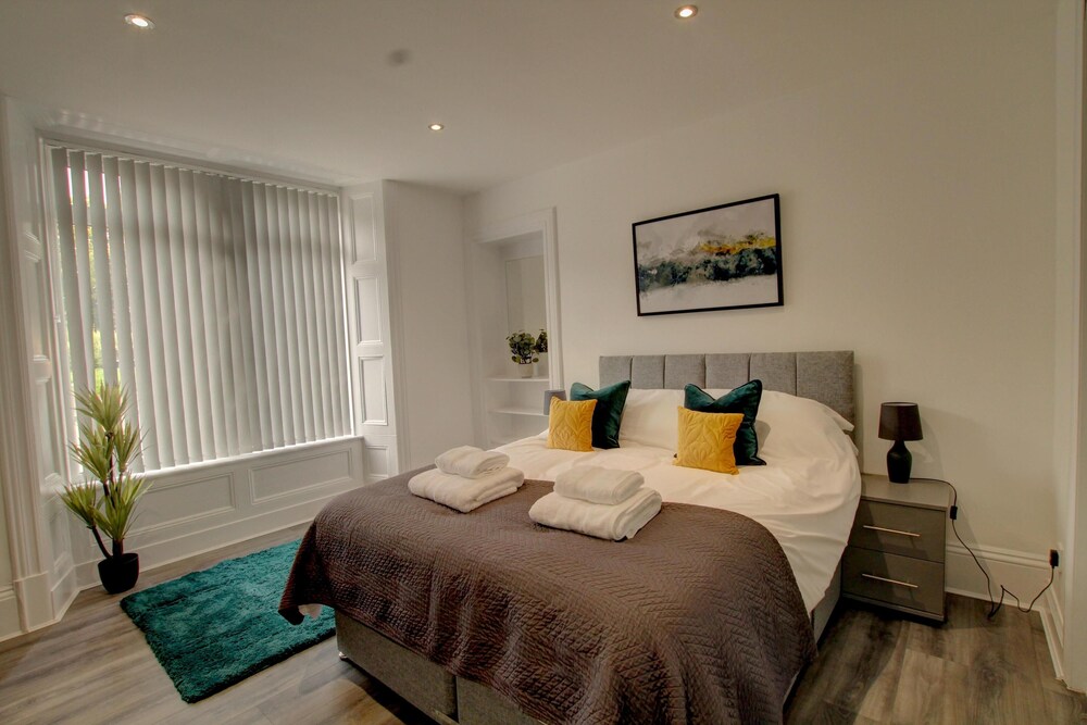 Dundee Apartment - Sleeps 4 - Pet Friendly - Dundee
