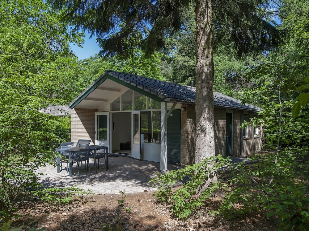 Cozy Bungalow With Dishwasher, In A Holiday Park On The Veluwe - Epe