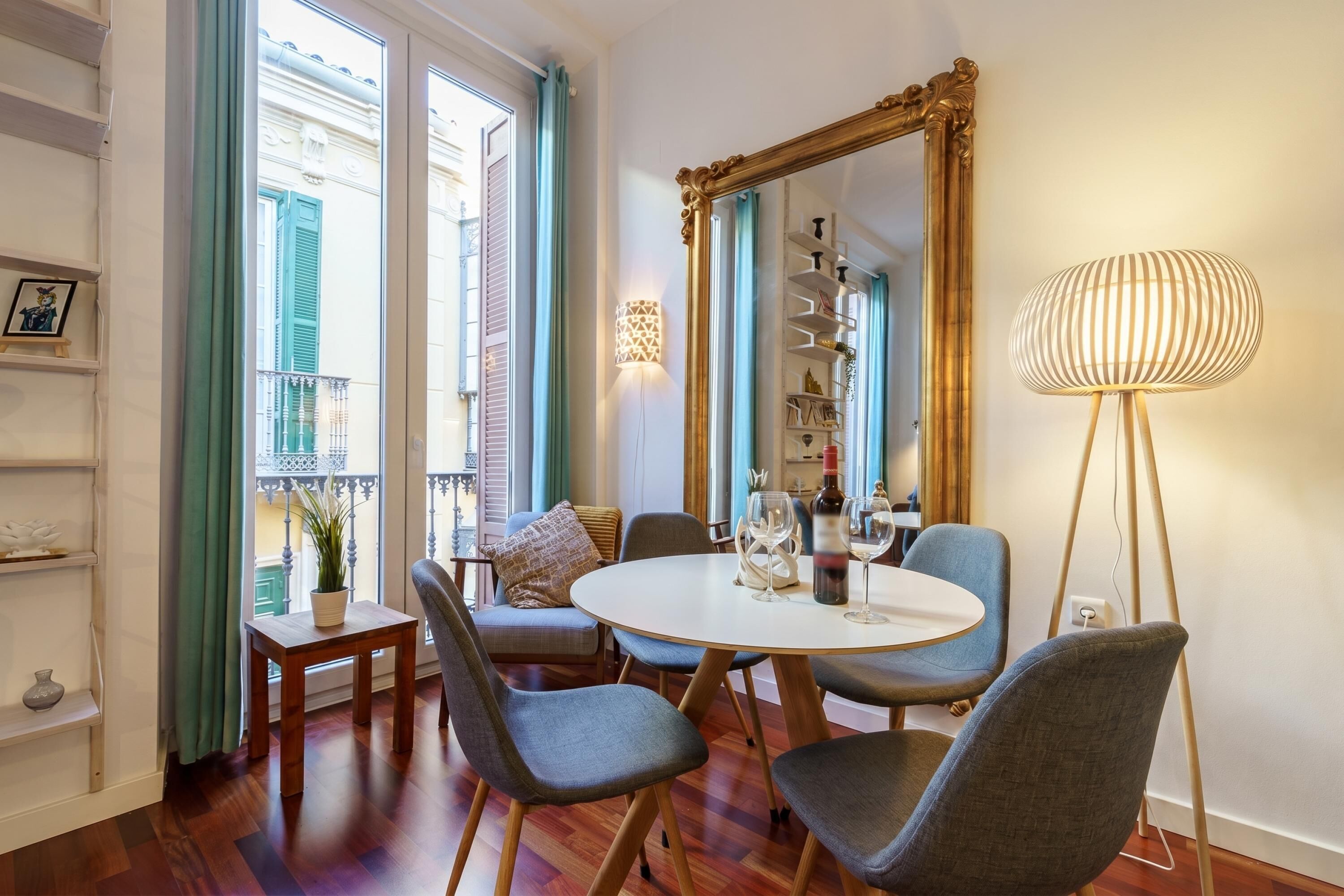 Apartamento Standard, 1 quarto, varanda (Málaga Center Old Town) | Restaurantes