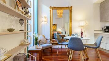 Apartamento Standard, 1 quarto, varanda (Málaga Center Old Town) | Restaurantes