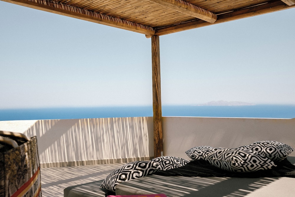 Gazelle Living - Santorini