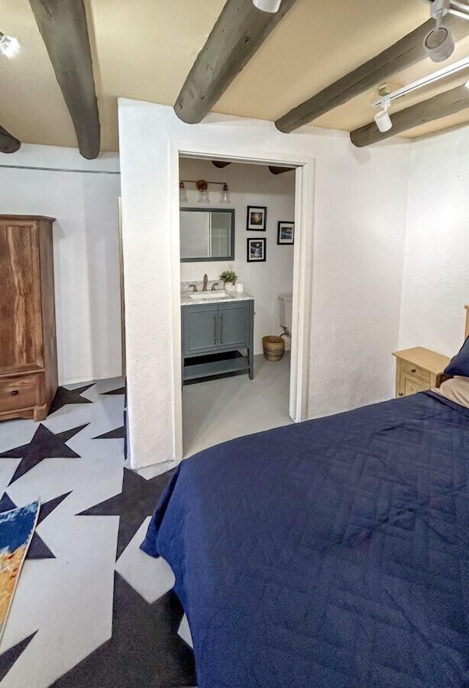 The Star House In Taos - Taos, NM