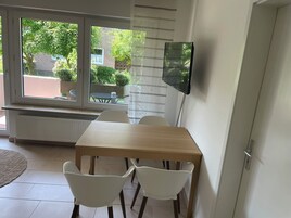 Condo standard | 1 quarto, Wi-Fi de cortesia, roupa de cama