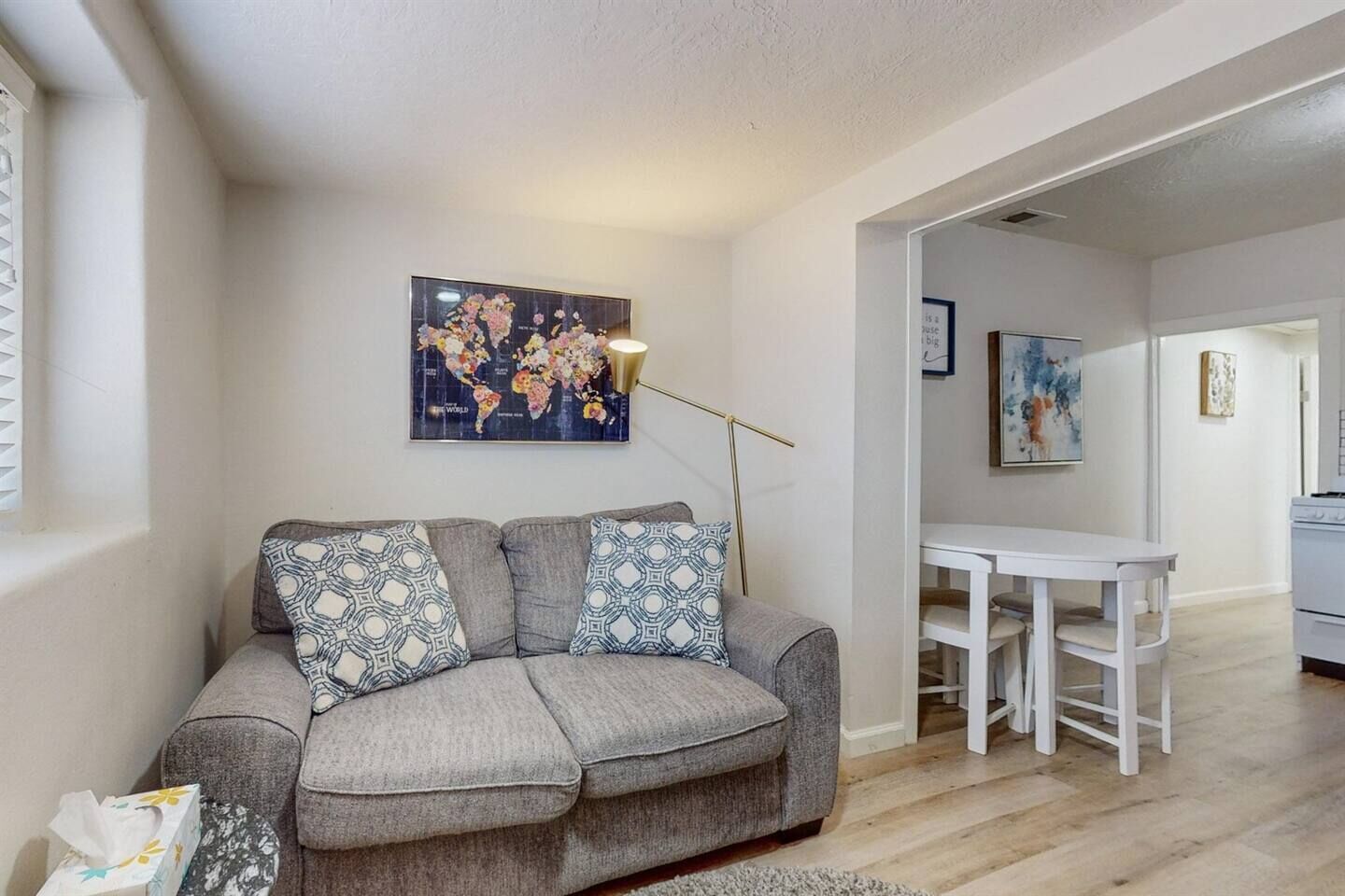 This Duplex Is A 1 Bedroom(s), 1 Bathrooms, Located In Albuquerque, Nm. - Albuquerque, NM