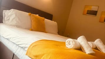 Quarto Duplo Standard, 1 cama de casal | Secretária, Wi-fi grátis, roupa de cama fornecida