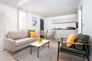 Apartamento | Sala de estar | Smart TV de 43 polegadas com canais digitais 