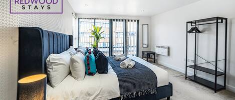 Apartamento Comfort, 2 quartos, varanda, Vista para a cidade | 2 quartos, ferro/tábua de engomar, Wi-fi grátis