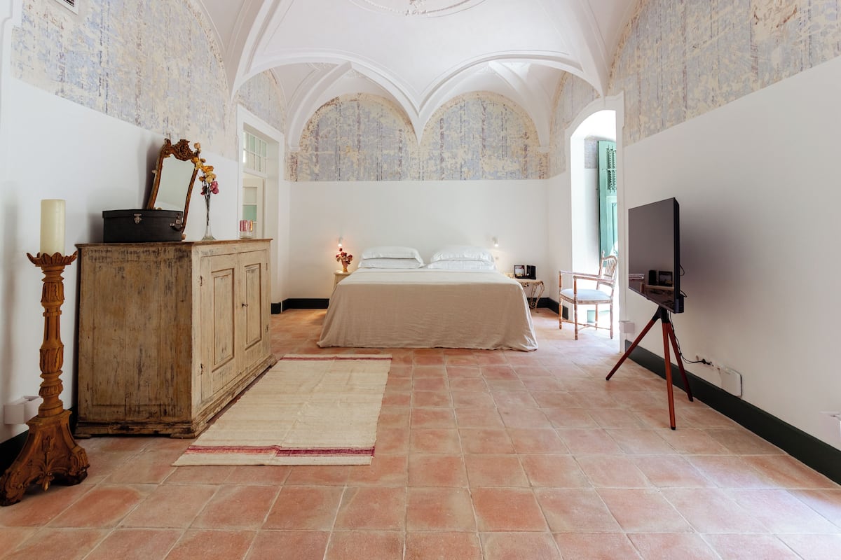 Quarto superior | 1 quarto, roupas de cama premium, cofres nos quartos