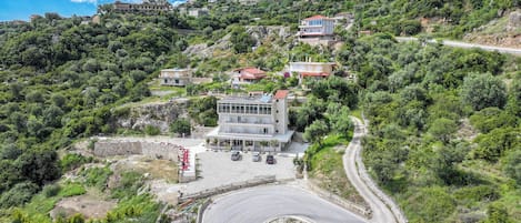 Fachada da propriedade