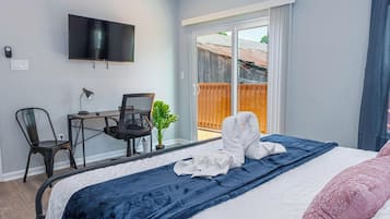 Casa (4 Bedrooms) | 4 quartos, secretária adequada para computadores portáteis