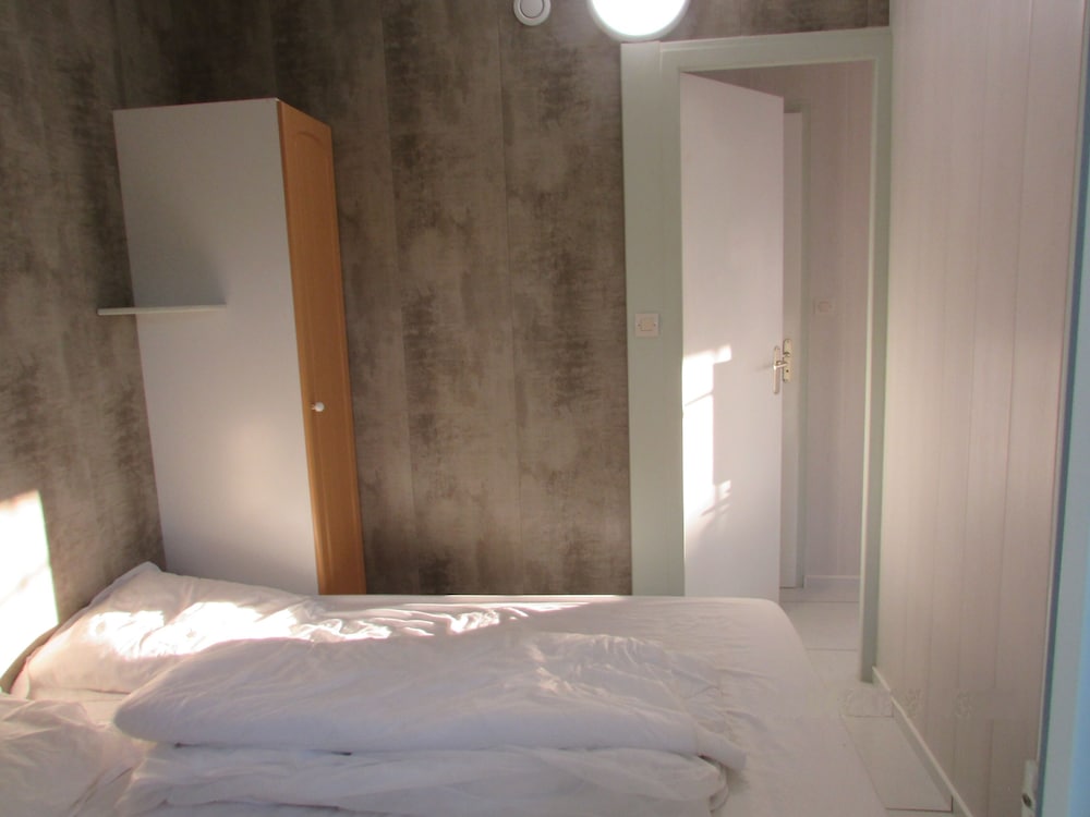 Chalet Climatisé Sans Vis-à-vis, Piscine Chauffée, Animaux Acceptés - Soulac-sur-Mer
