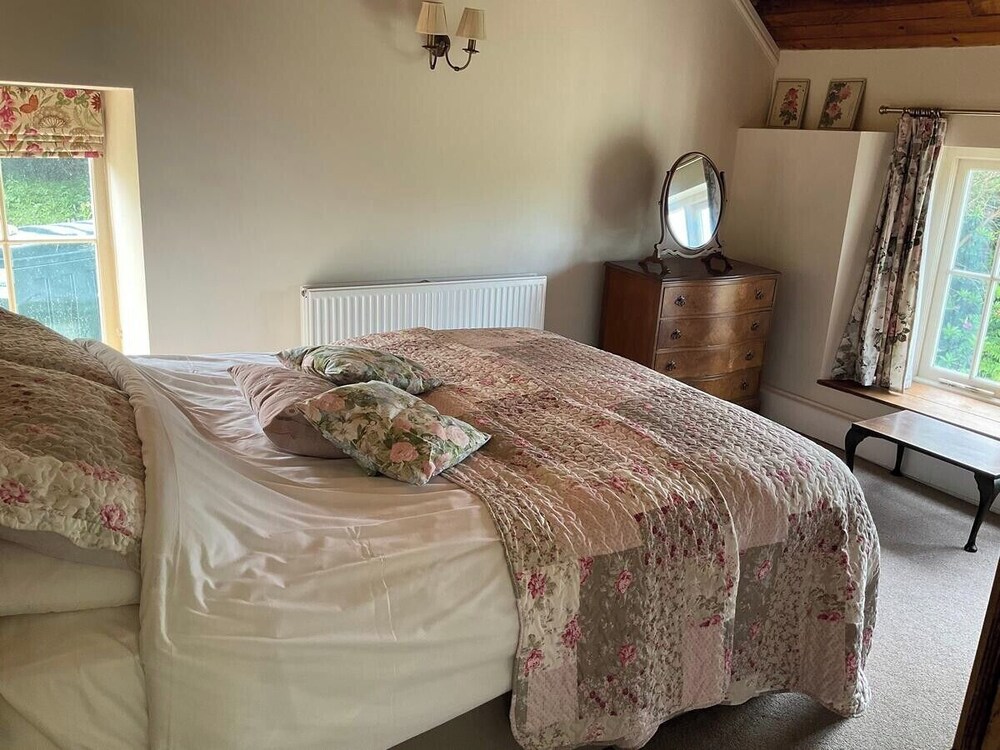 Beautiful, fully restored Welsh farm cottage in the wonderful ...