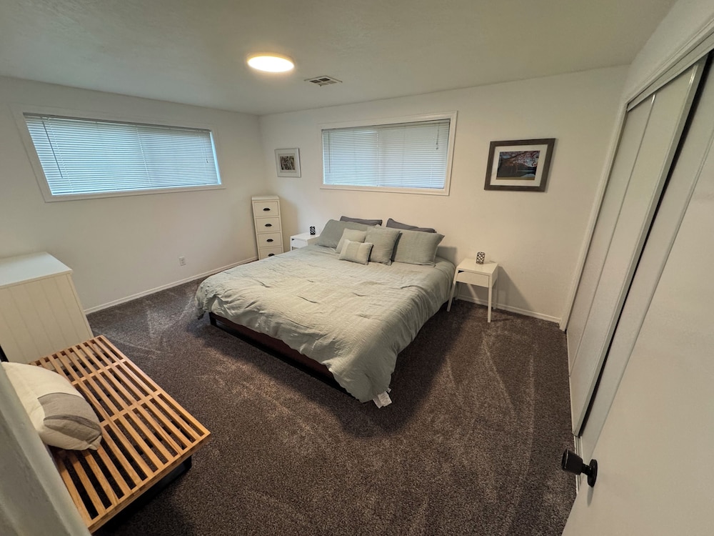 Charming 3-bedroom House In Enchanting Oakridge With Ac - Oakridge, OR