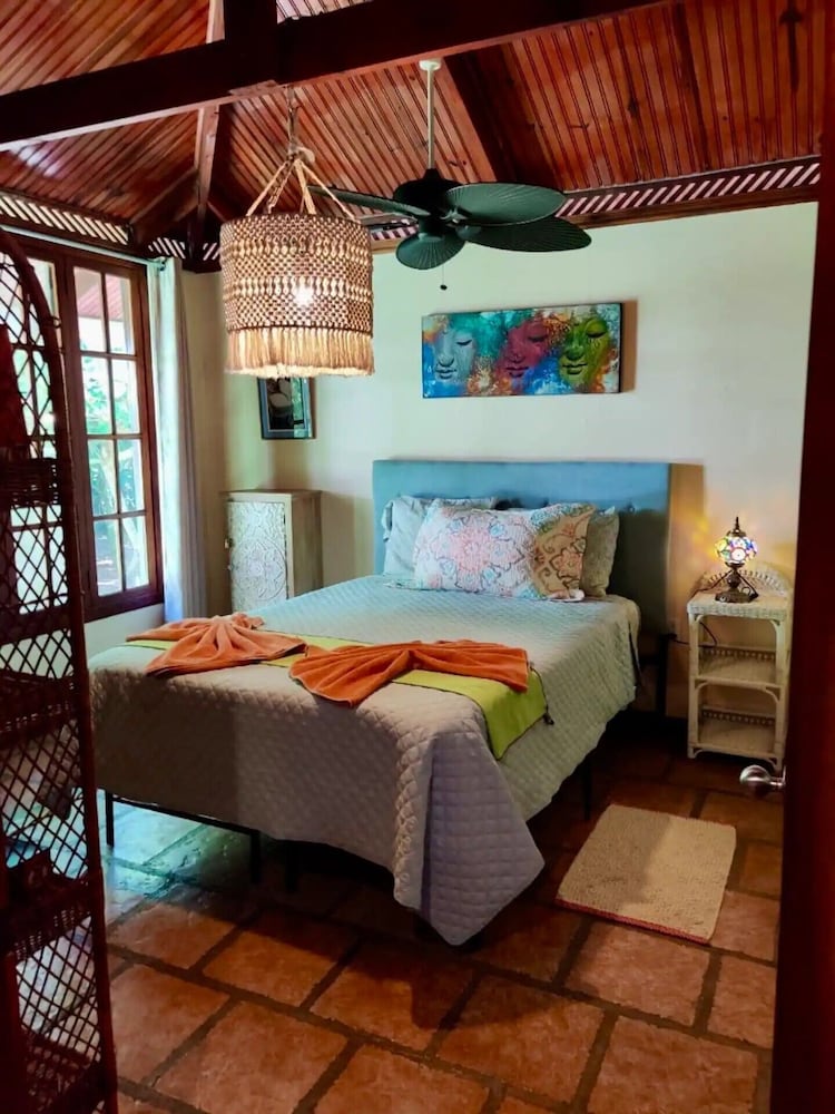 Beach House Near Cahuita National Park - Cahuita