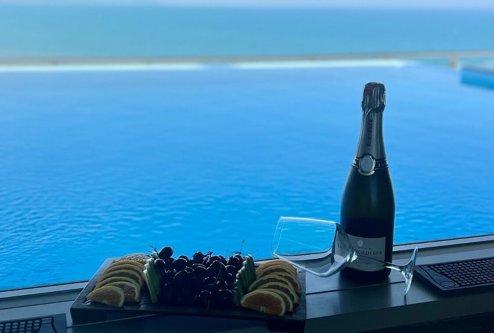 Luxury Rooftop Suites By Blumont - Durrës