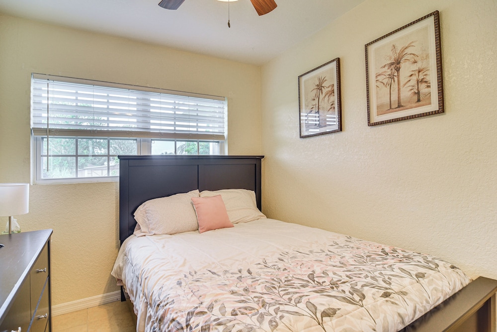 Charming Seminole Home W/ Patio: 6 Mi To Beaches! - Madeira Beach, FL