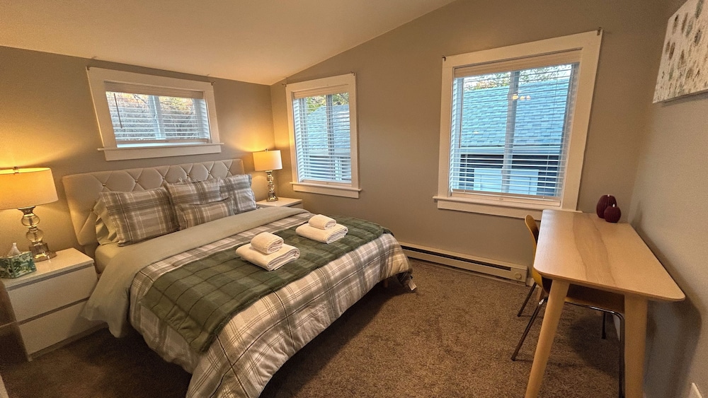 Cozy 1-bedroom House In Delightful Weymouth With Ac, Wifi - Hull, MA