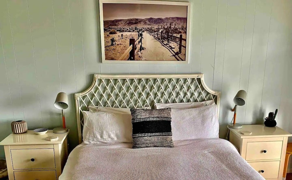 Port Elliot Coastal Cottage - 18 Handby Street, - Port Elliot | Stayz