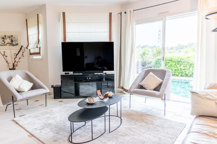 Luxury Home -Villa-pool-jacuzzi-family- Pool Table - Montpellier