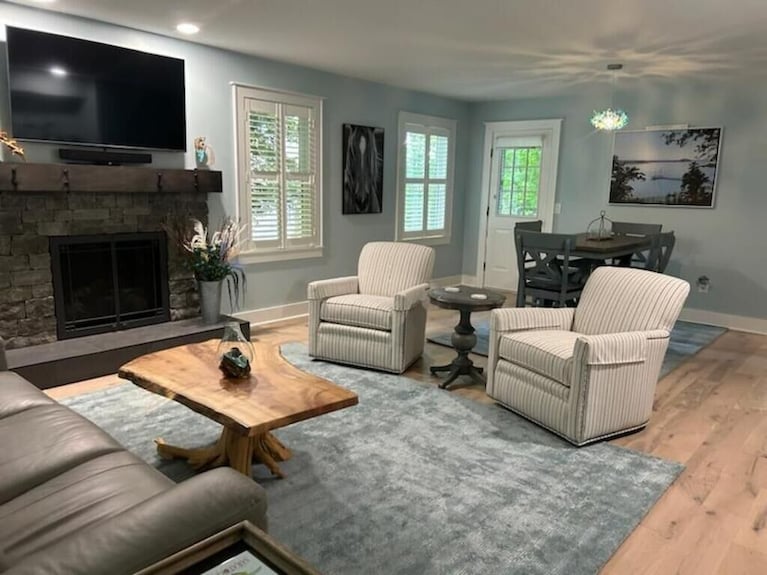 Welcome To The Mare's Den Of Interlaken In Saratoga Springs, New York! - Saratoga Springs