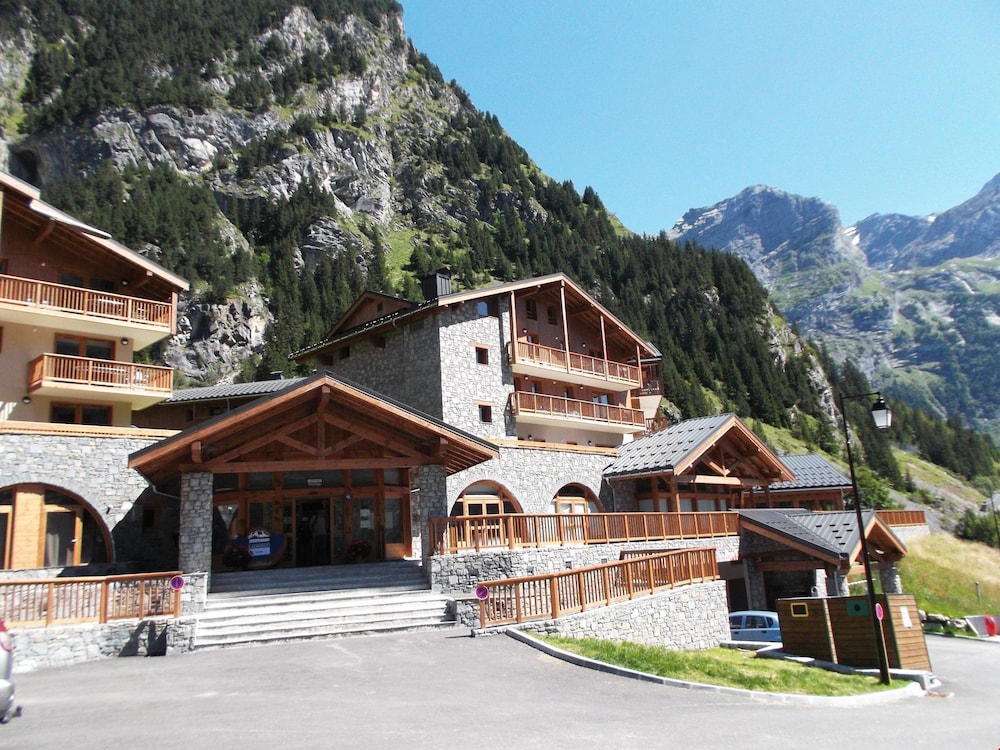 Navette Gratuite Pour La Station + Accès Piscine - Pralognan-la-Vanoise