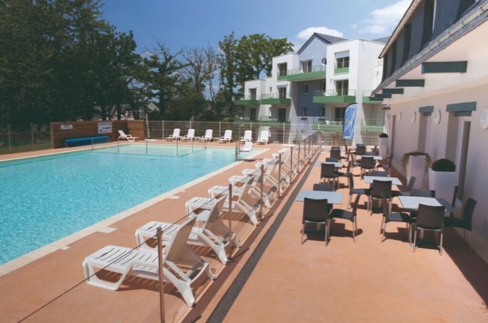 Appartement Spacieux | Accès Piscine - Arradon