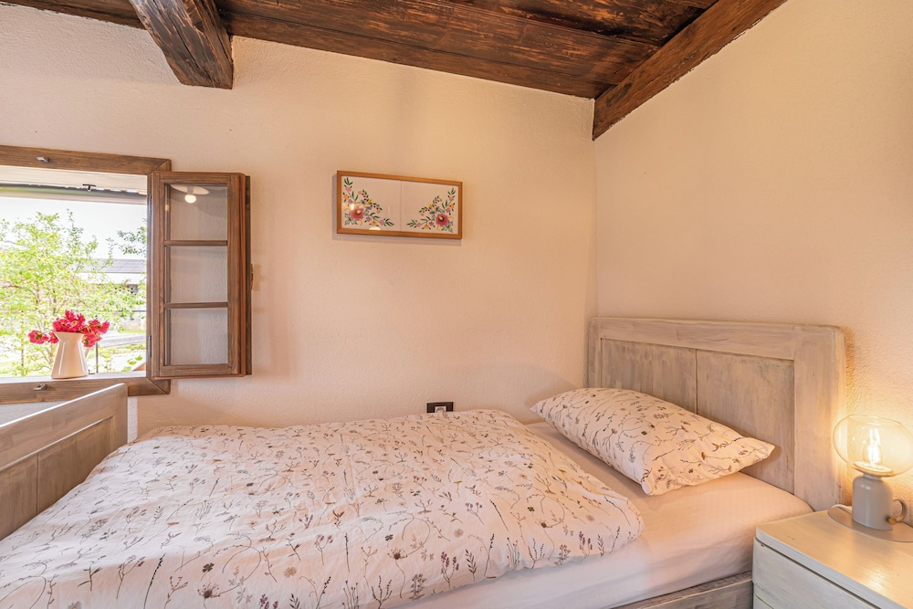 Mimi Cottage Near Kolpa River, Gradac, Slovenia - Slovenia