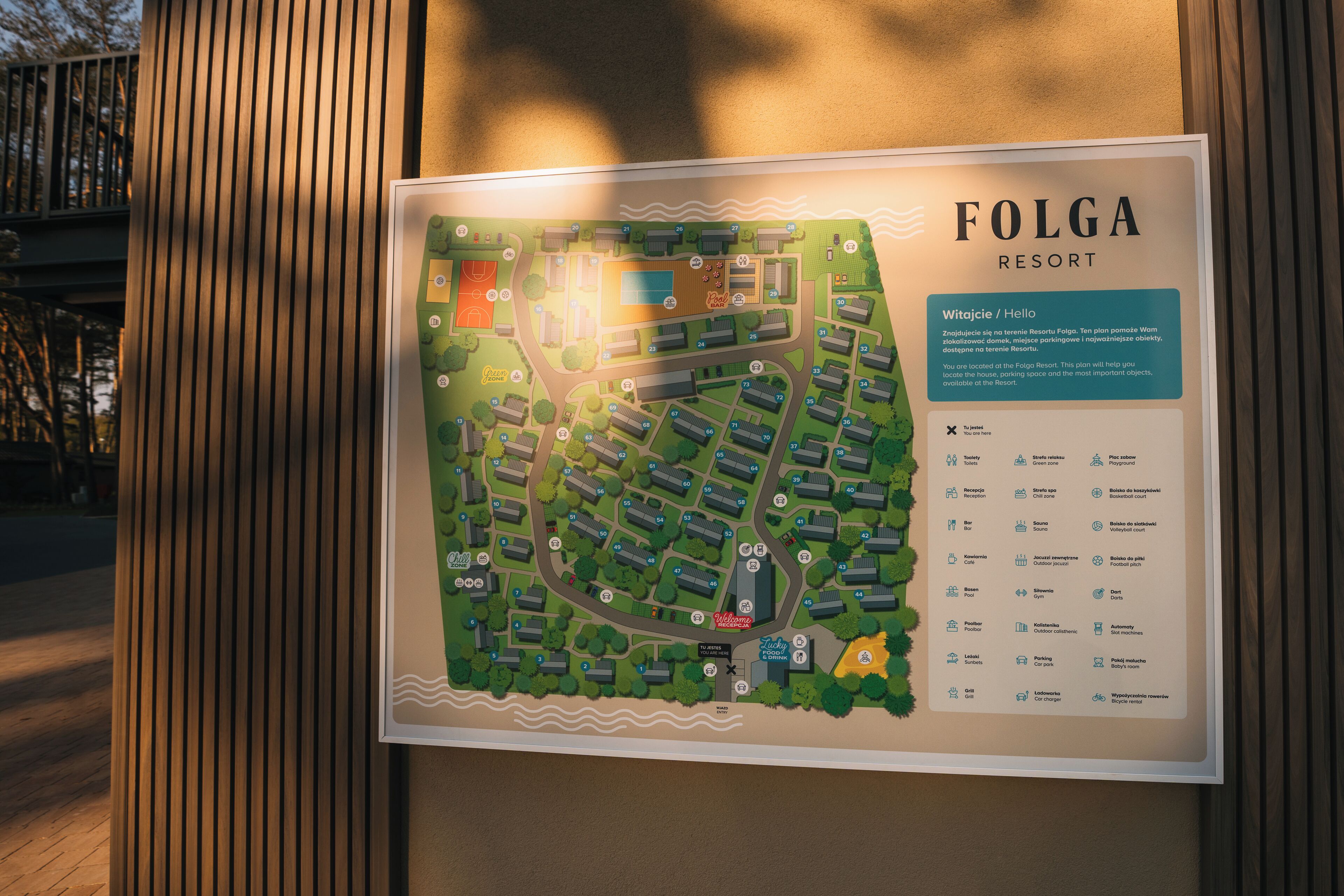 Mapa detalhado do Folga Resort, com comodidades como piscina, campo de tênis e diversas áreas de lazer.