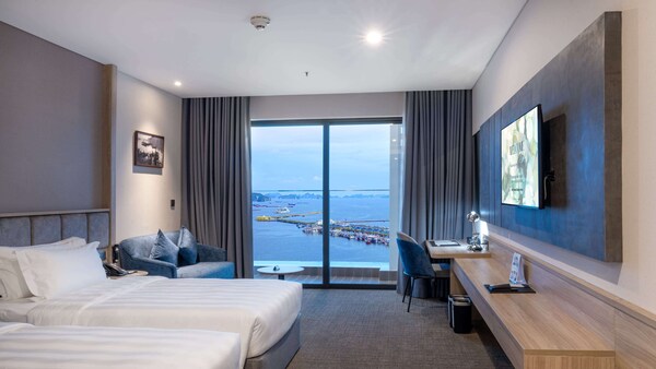 Wyndham Garden Legend Halong - Hạ Long