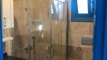 Quarto Duplo Empresarial | Casa de banho